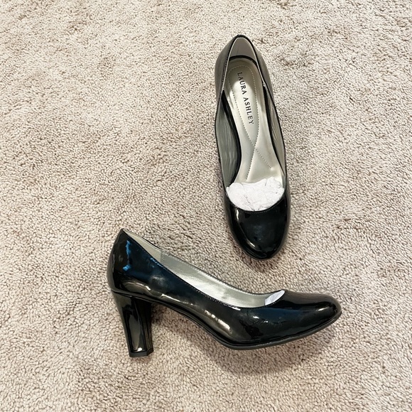 Laura Ashley | Shoes | Laura Ashley Black Patent Leather Rounded Toe ...